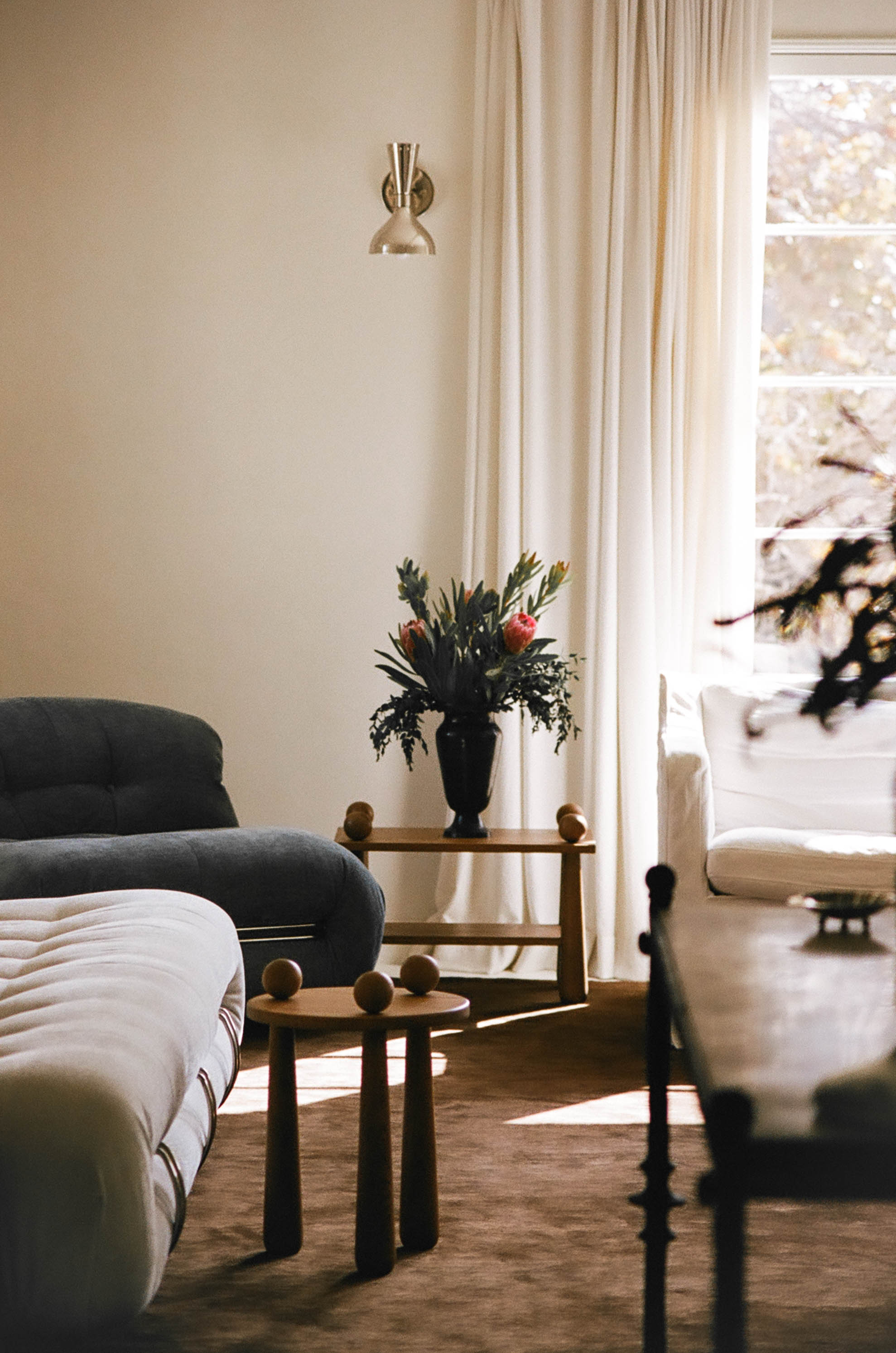 LIVING – TASE GALLERY