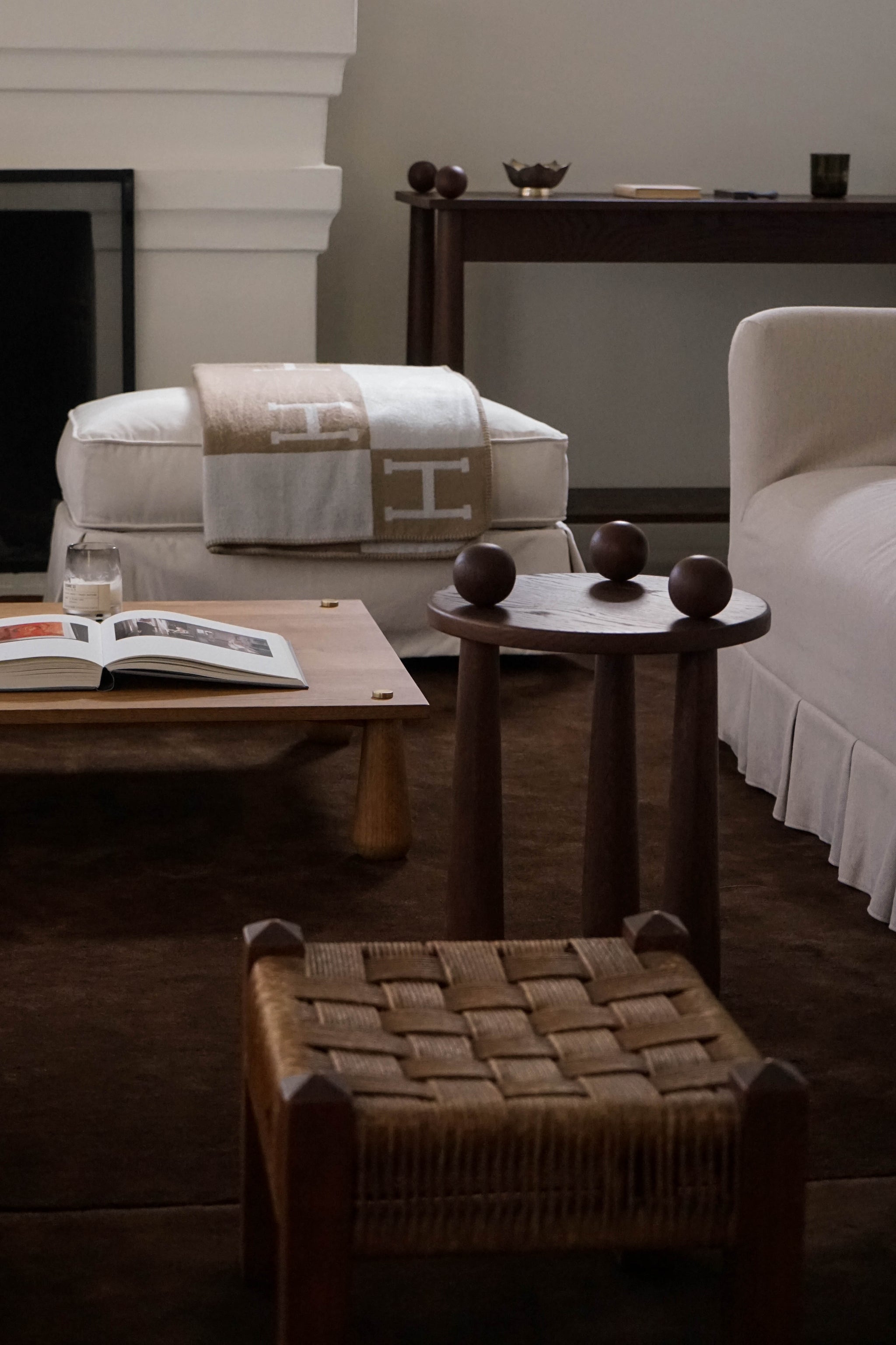 DOTT STOOL - EBONY – TASE GALLERY